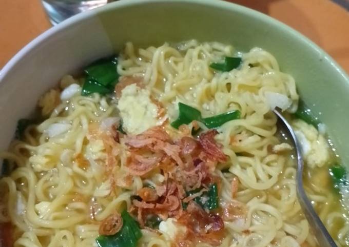 Resep Mie rebus ala anak kos oleh Riza Nasir - Cookpad