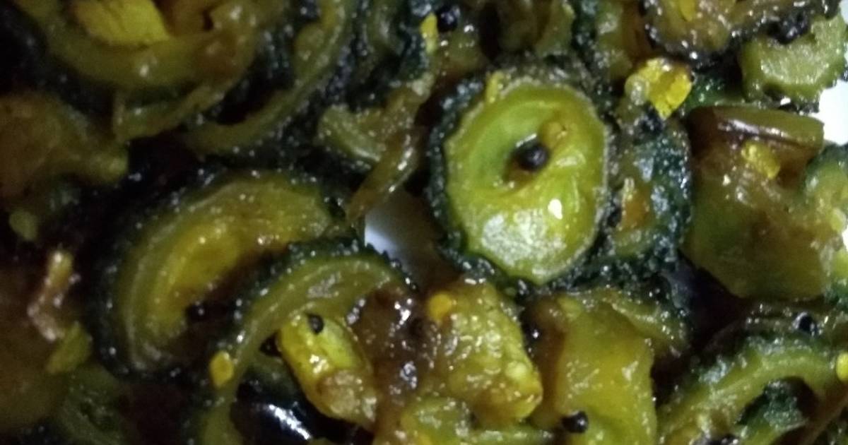 Ucche begun bhaja(bitter gourd brinjal fry) Recipe by Oruna das - Cookpad