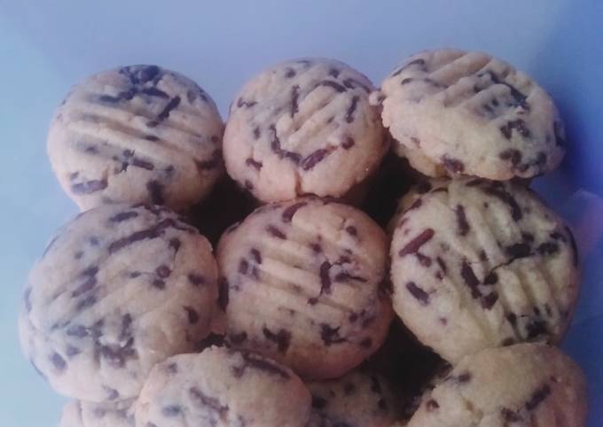 Resep Chocolate Meses Cookies 🍪🍫 oleh Puan Aisha - Cookpad