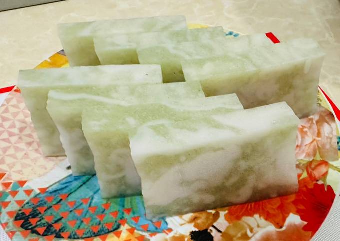 Resep Puding Marmer Pandan oleh Sri Manurung - Cookpad