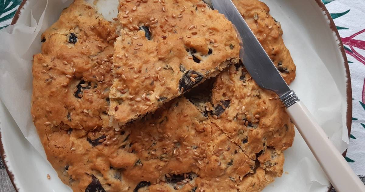 Ελιόπιτα με μυρωδικά συνταγή από τον την Hari Cookpad