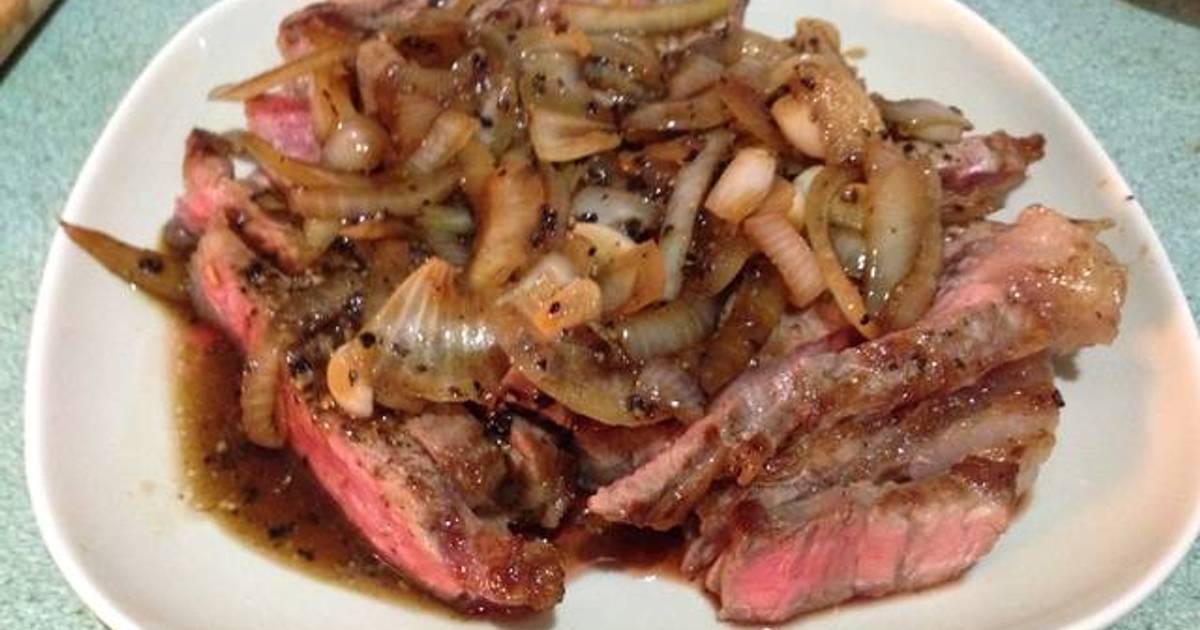 Beef Steak With Black Pepper Sauce Recipe By Cookpad Vietnam Cookpad