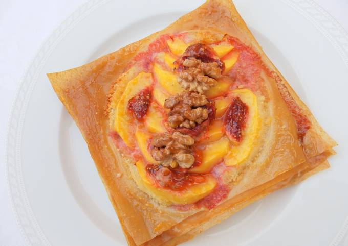 Pasteles de pasta filo con higos, nectarina y nueces Receta de Conxita ...