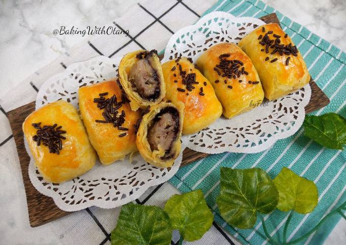 Resep Bolen Pisang oleh Baking With 'Otang' - Cookpad