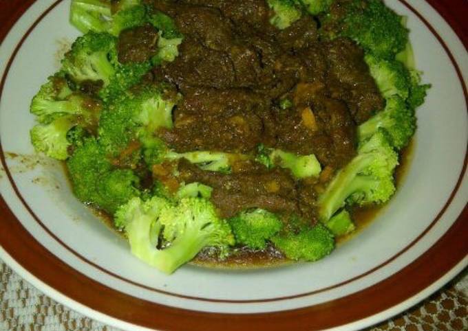 Resep Brokoli Cah Sapi ala rumahan oleh Vallencia - Cookpad