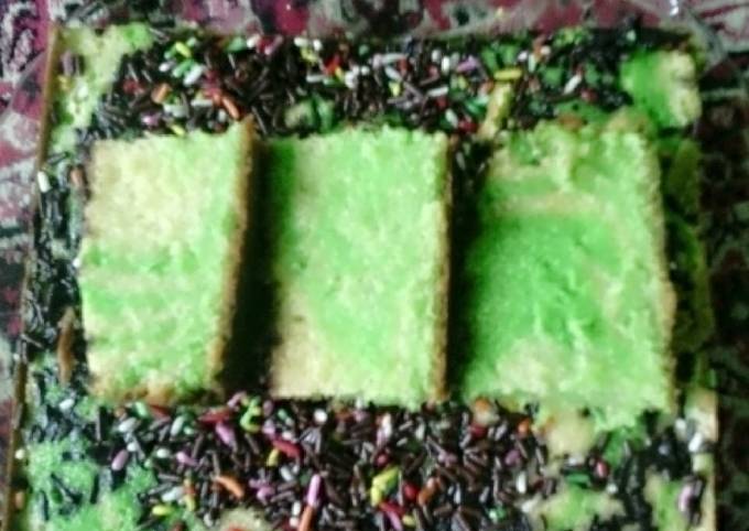 Resep Cake Marmer Pandan oleh Ammilia Santi - Cookpad