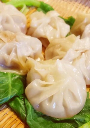 Careful, They're Addictive! Xiao Long Bao Made With Gyoza Wrappers ...