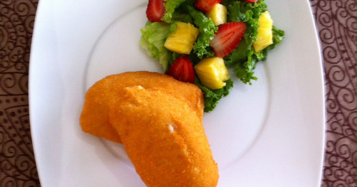 Pechuga De Pollo Rellena Con Ensalada Fresca Receta de MELY CATERING ...
