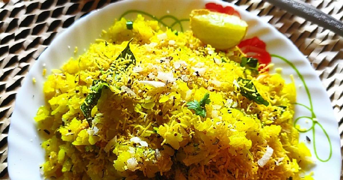 Kanda Batata Poha Recipe by Suchitra S(Radhika S) - Cookpad