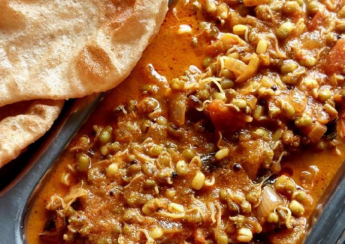 MUNGACHI USAL / SPROUTED MOONG CURRY Recipe by pragya bharti - Cookpad