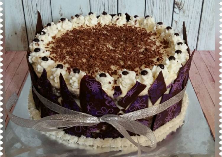 Resep Brown Velvet Cake oleh Milasomecakes - Cookpad