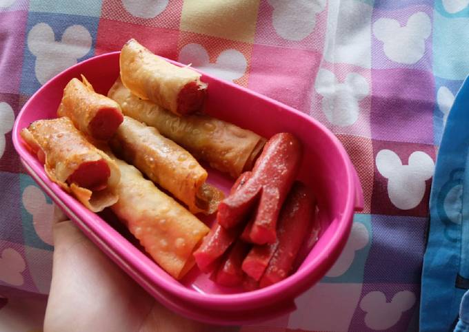 Resep Sosis Crunchy Spring Roll oleh Azelia Trifiana - Cookpad