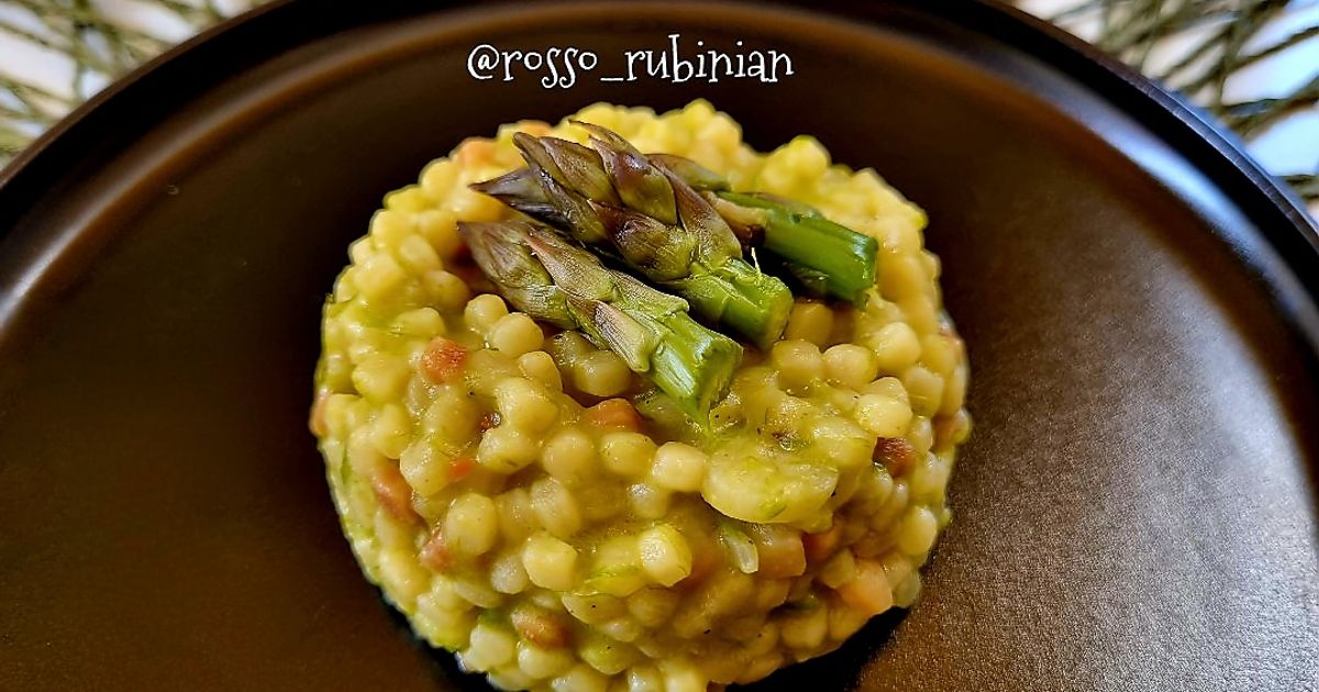Ricetta Fregola Risottata Con Asparagi di rosso rubinian - Cookpad