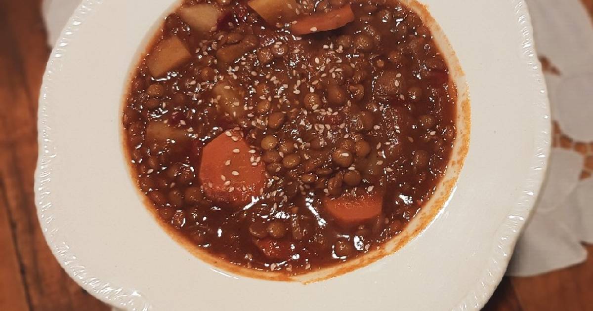 Guiso de lentejas veggie con lo que tenés en casa (LIT) - Receta de Lic ...