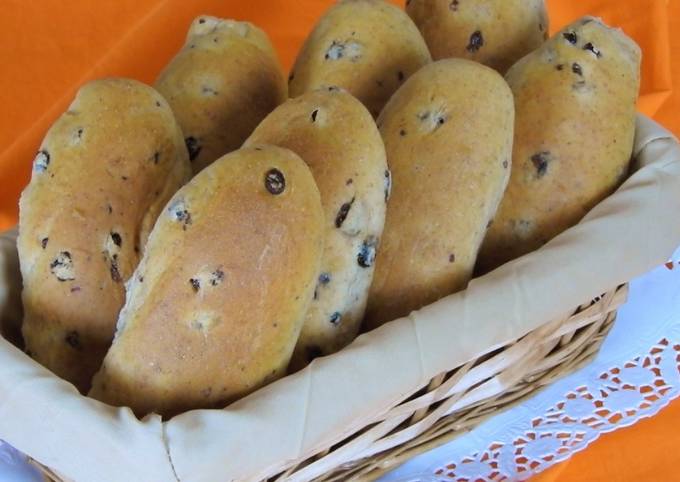 Lenten Currant Buns with Tsoureki Flavor Recipe by Aphrodite ...