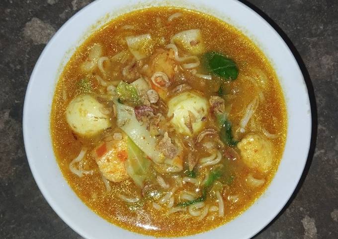 Resep Seblak Bakso Ikan oleh Widjie Astuti - Cookpad