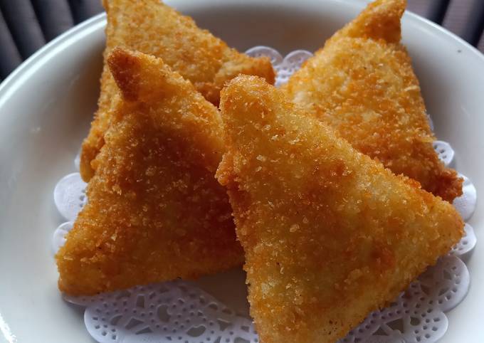 Resep Risol ragout ayam dan sayur oleh Non Vevey - Cookpad