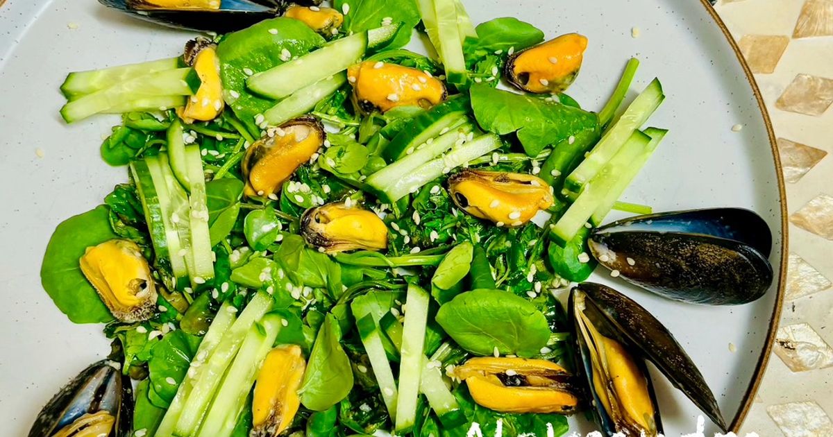 Warm Watercress And Mussel Salad Recipe by ALEX xx 🇬🇧🇱🇹 - Cookpad