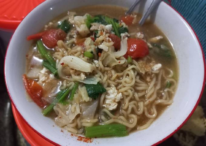 Resep Indomie kuah oleh Fikacuu - Cookpad