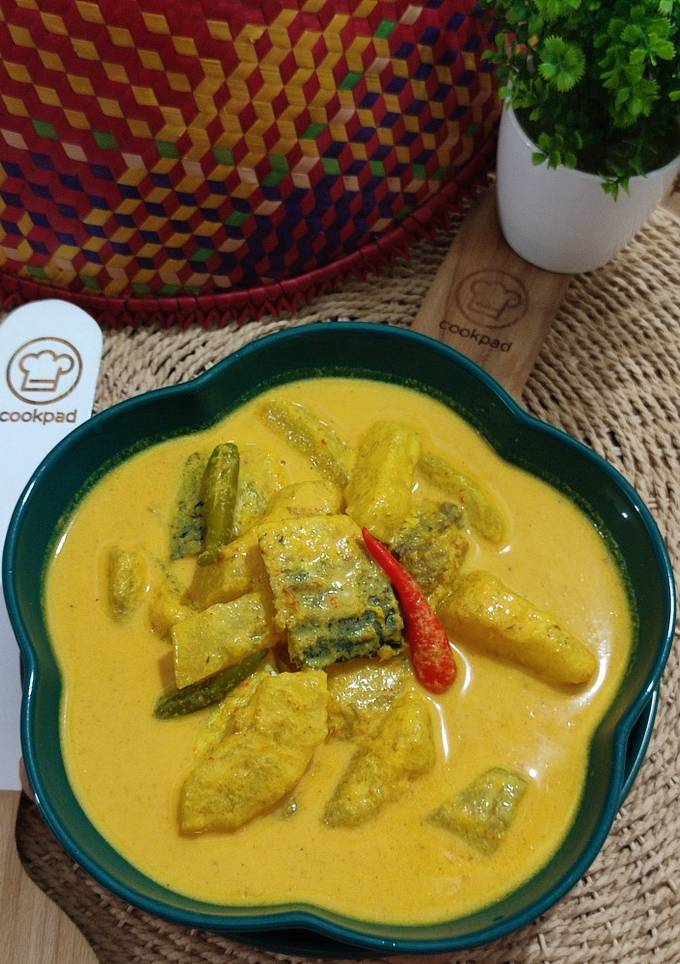 Resipi Gulai Kuning Timun Tua Bersama Ikan Masin oleh Aza Aaj - Cookpad