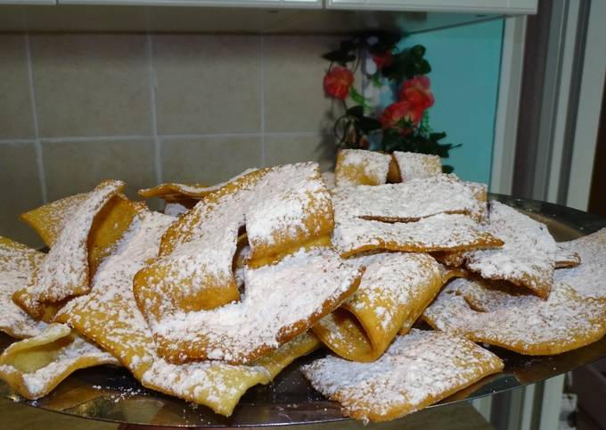 Ricetta Cenci o chiacchiere di Sharon Betti - Cookpad