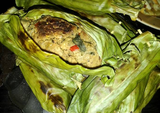 Resep Pepes Oncom Bakar oleh Hayu Mahabas - Cookpad
