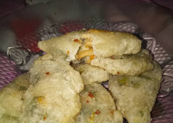 Resep Cireng Isi Ayam Pedas oleh Indrayani Indraa - Cookpad