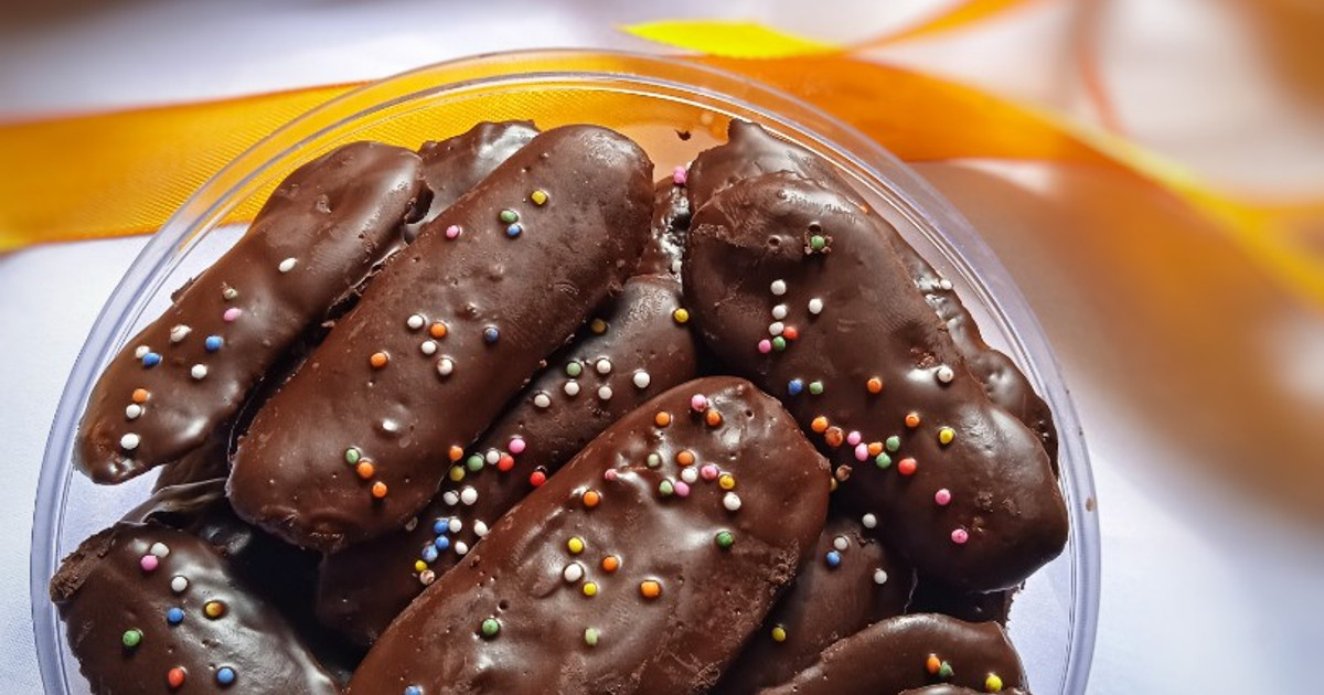 Resep Lidah Kucing Coklat Ceria oleh Anny Risyani - Cookpad