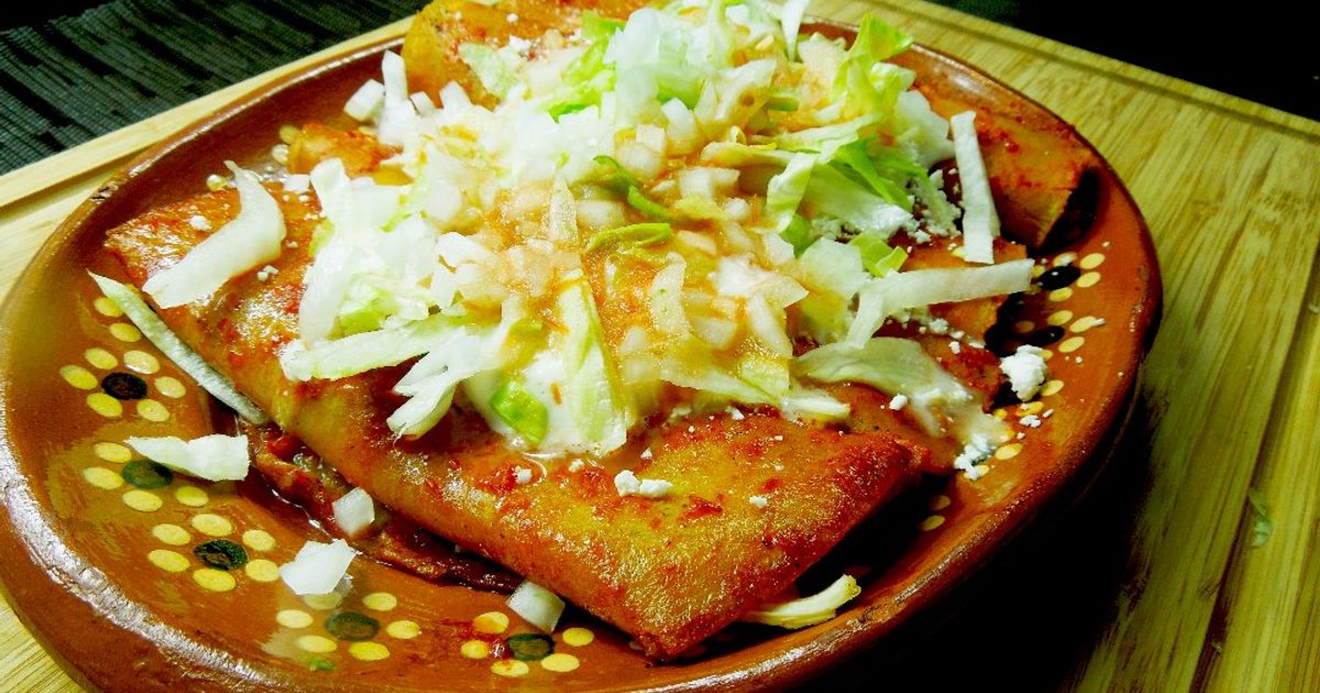 Red Enchiladas Recipe by Rico Sabor