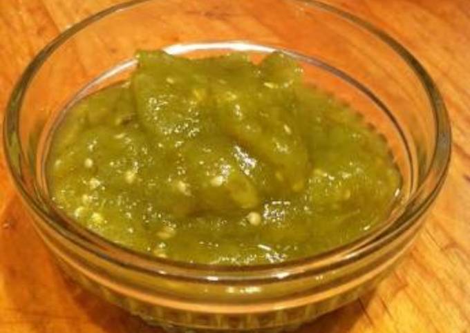 Salsa cocida verde Receta de Dafne J. Murakami Beard- Cookpad