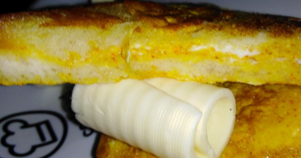 Simple Bread Omelet Recipe by Haya Ali - Cookpad