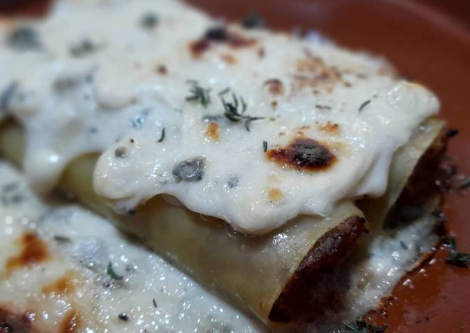 Canelones de carne rustida con bechamel de cabrales Receta de Toni ...