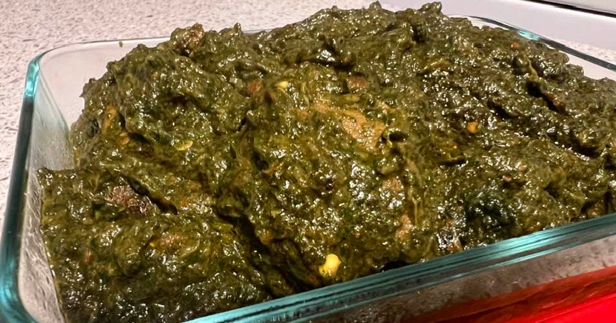Spinach With Beef (Palak Gosht) Recipe by Sarvat Hanif - Cookpad