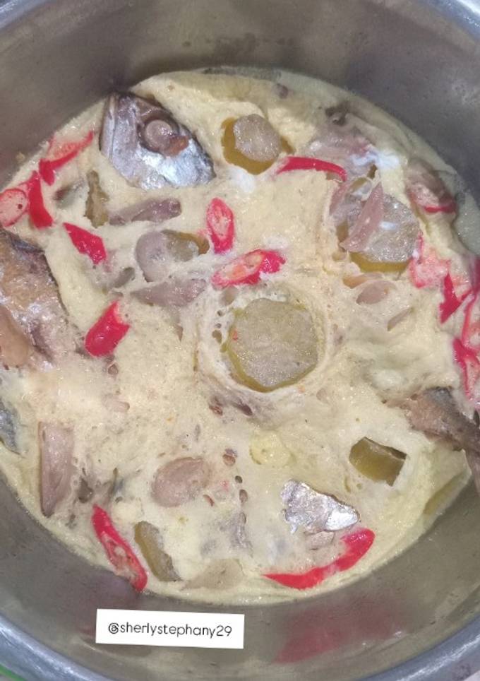 Resep Tim Ikan Asin Peda Telur oleh Sherly Stephany - Cookpad