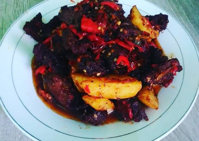 Resep Dendeng kentang balado khas Sumatera Barat oleh Lisa Dwi Andari ...