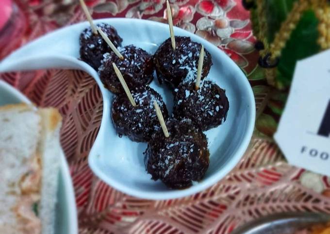 Date pops Recipe by Maha Faraz - Cookpad