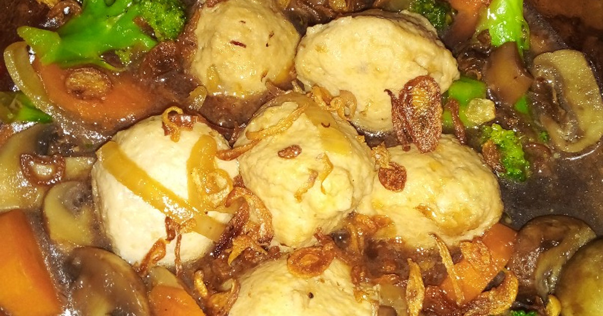 Resep Bola Ayam Kuah Lada Hitam oleh Listy - Cookpad