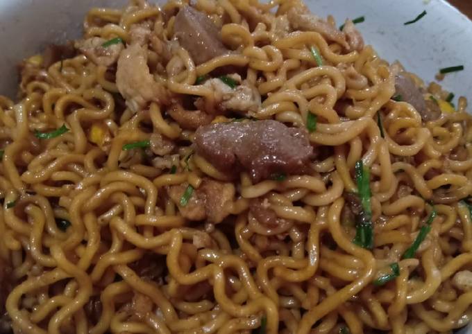 Resep Mie Goreng Bakso Sapi oleh Sibilina Adela Santoso - Cookpad