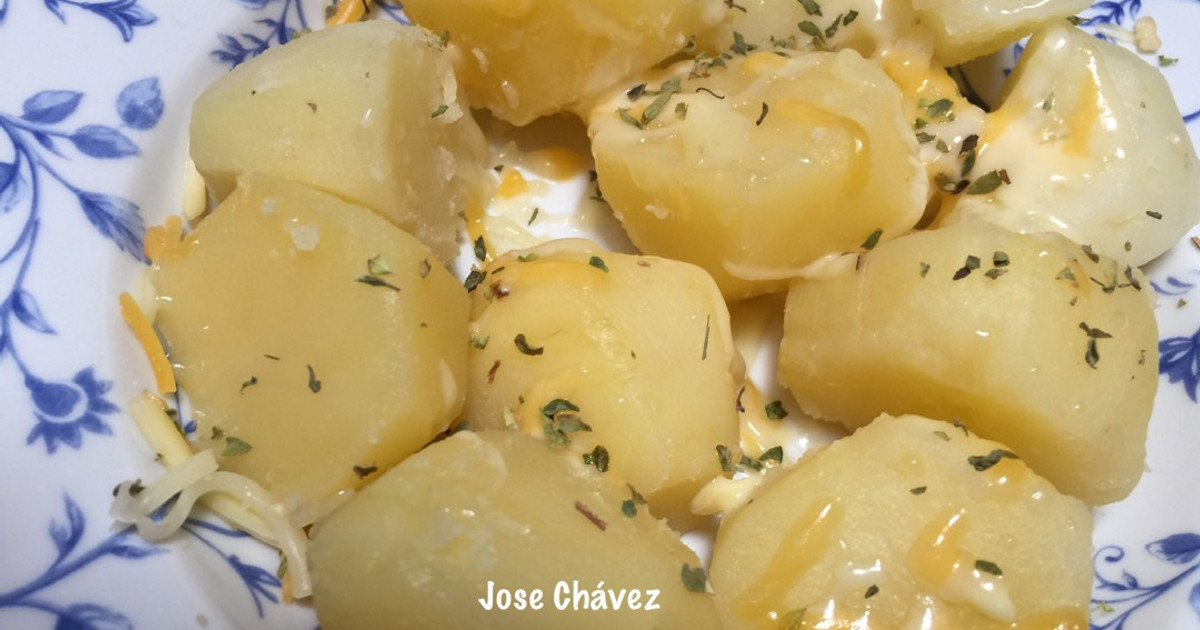 Papas Guisadas Con Tomillo, Ajo Y Tres Quesos Receta de Jose Chavez ...