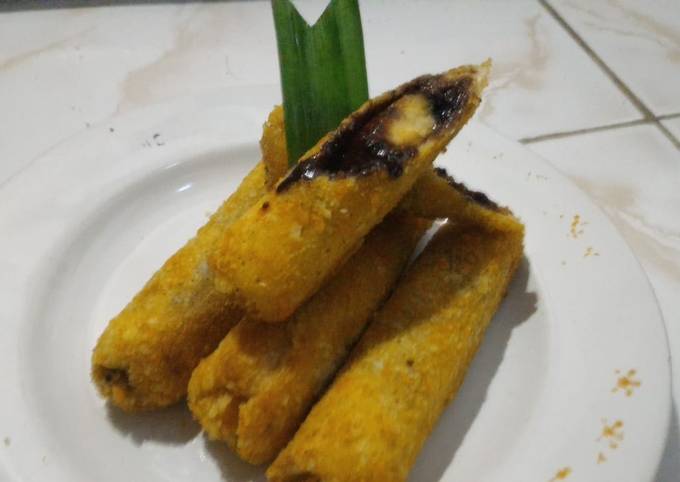 Resep Roll Pisang Coklat Lumer oleh Dina Pratiwi - Cookpad