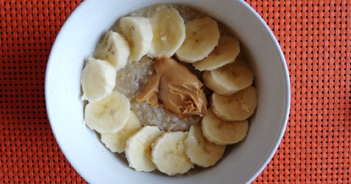 Porridge De Avena, Banana Y Mantequilla De Maní ️🥣🍌🥜 Receta de María ...
