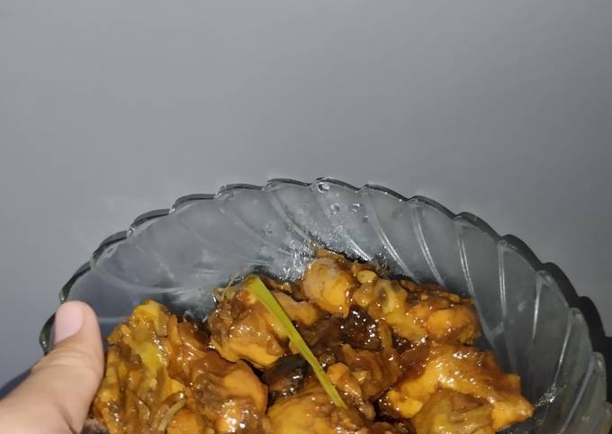 Resep Balungan ayam kecap oleh Arum ratih Febriana - Cookpad