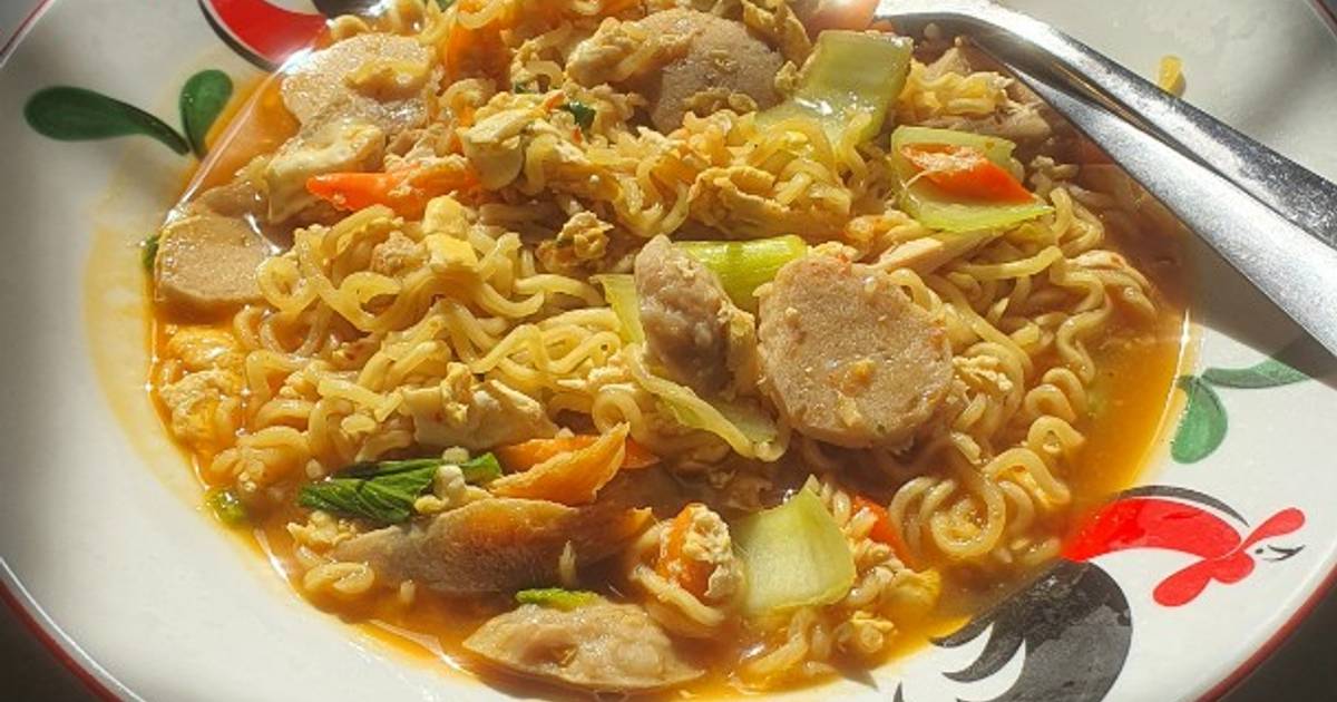 Resep Mi Tek Tek Topping Bakso & Ayam Suwir oleh Susi Gunawan - Cookpad