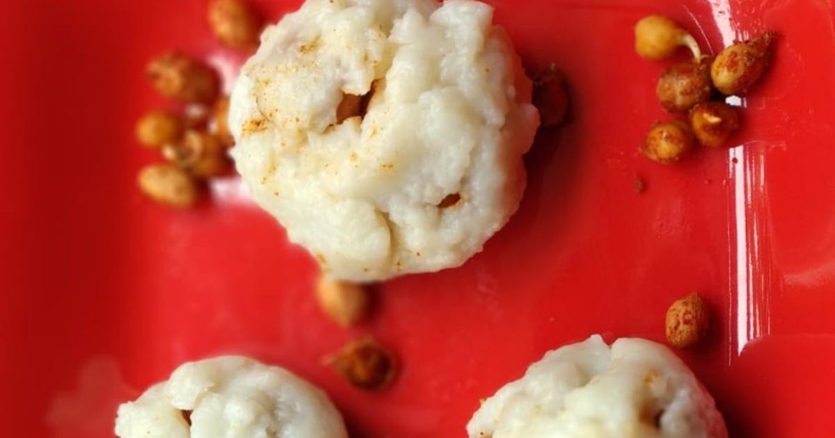Chickpea And Peanut Steamed Kadabu Recipe by Vaishali Sanjay - Cookpad