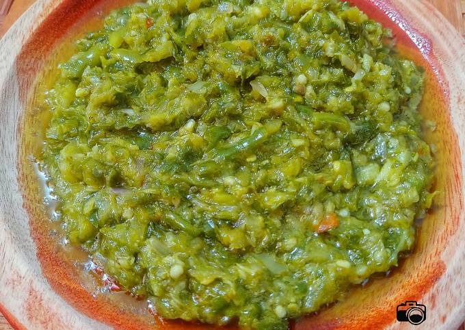 Resep Sambal ijo (ala Padang) oleh Via Vie (Dapur Bunda) - Cookpad