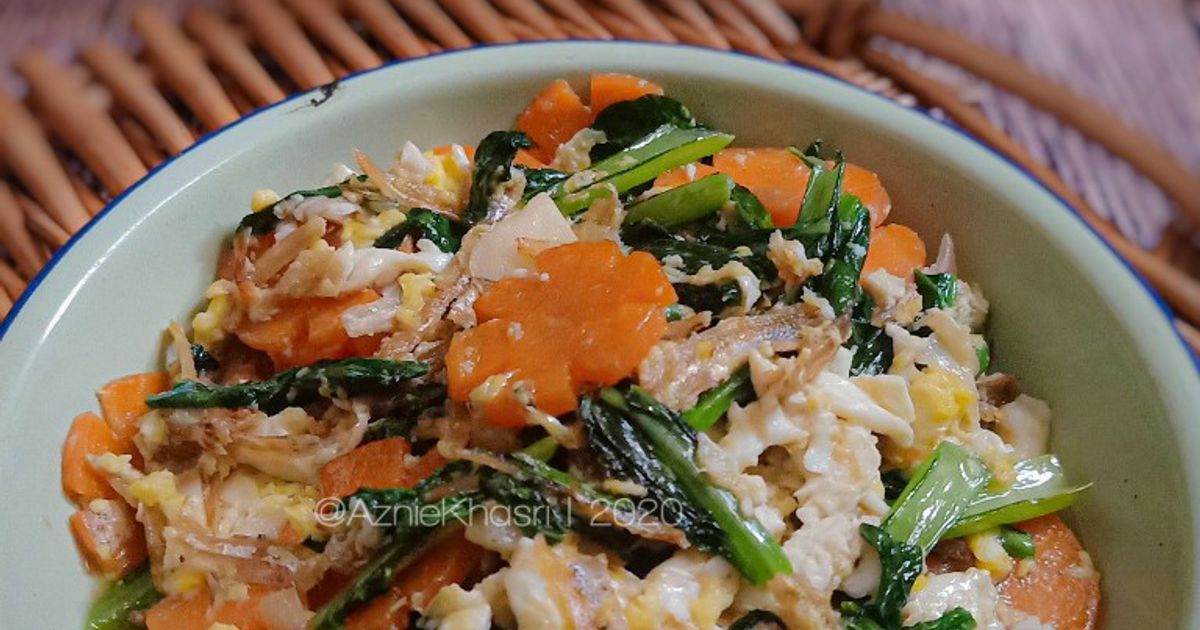 Resipi Baby Sawi Tumis Ikan Bilis oleh Aznie Khasri - Cookpad