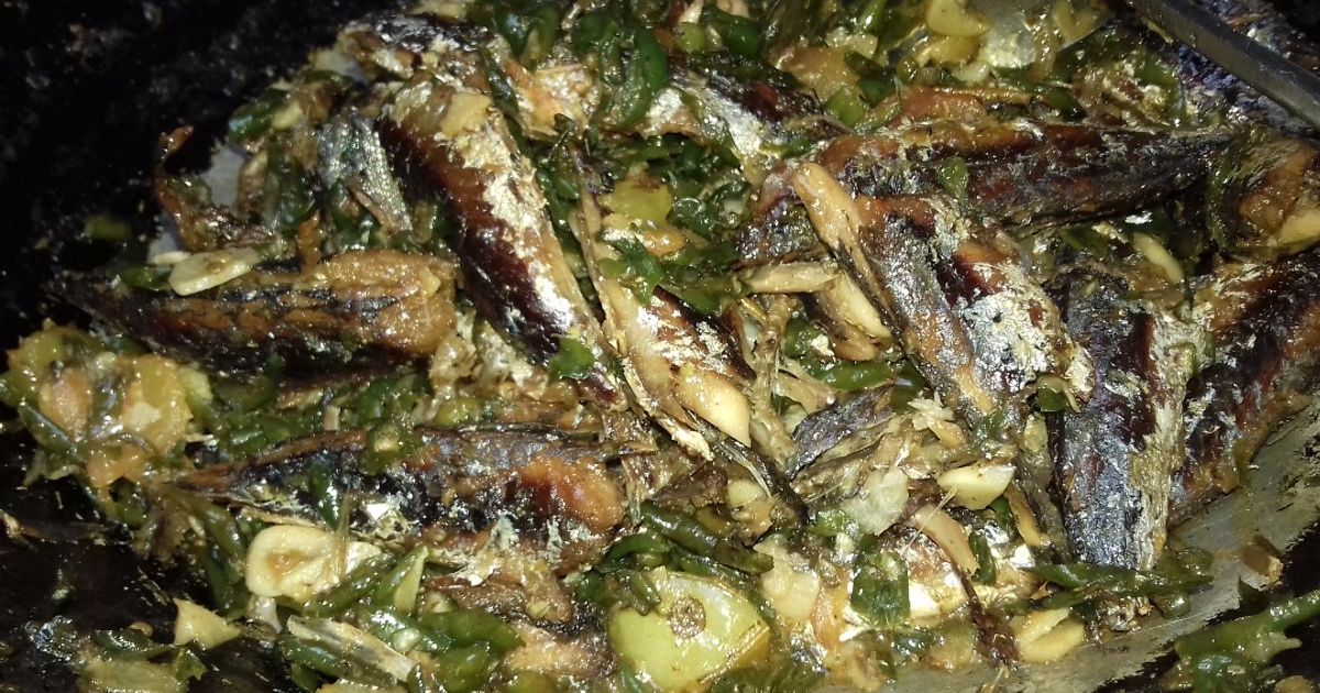 Resep Gereh Besek/ Ikan Keranjang Cabai Ijo oleh Anisa Lutfiatun - Cookpad