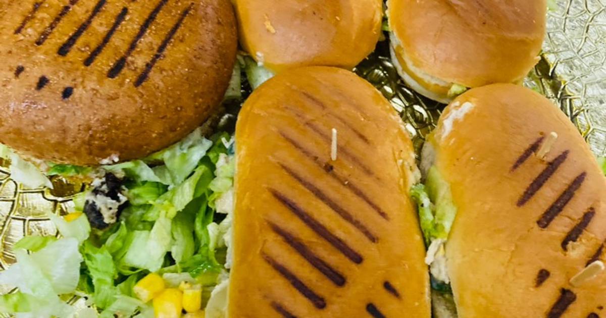 Saucy veggies & corn burgers 🍔 Recipe by Samia Aijazz - Cookpad