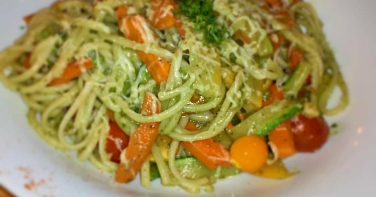 Pasta Vegetariana al estilo Pomodoro Receta de Luis Mendez- Cookpad