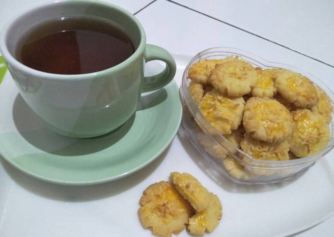Resep Cheese cookies simple oleh karenina's kitchen - Cookpad